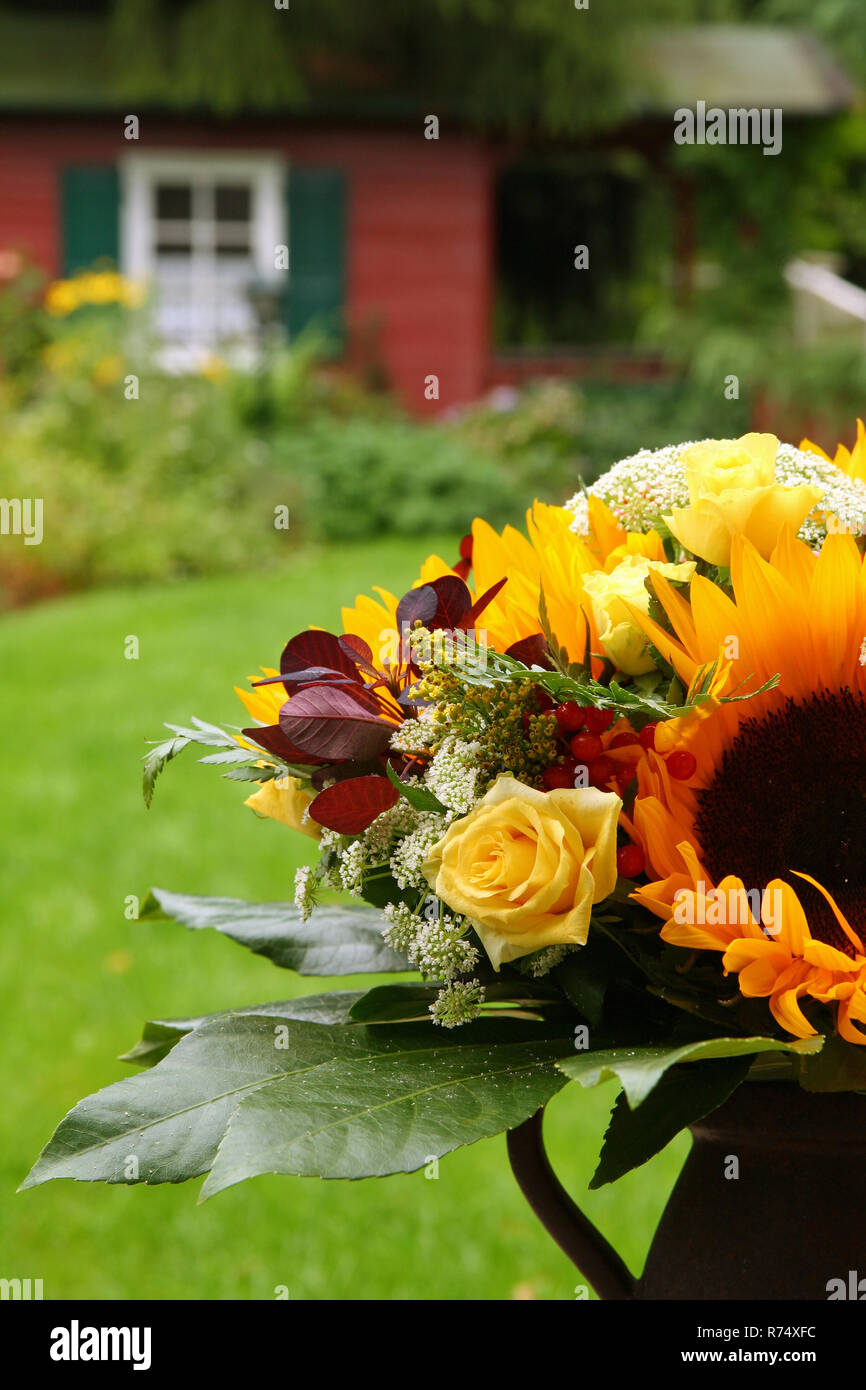 Blumenbouquet High Resolution Stock Photography and Images - Alamy