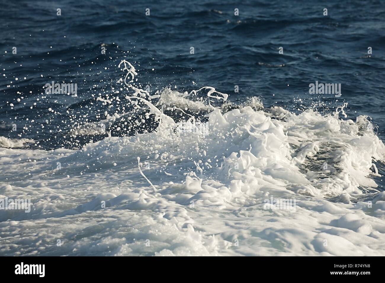 Wave hitting boat hi-res stock photography and images - Alamy