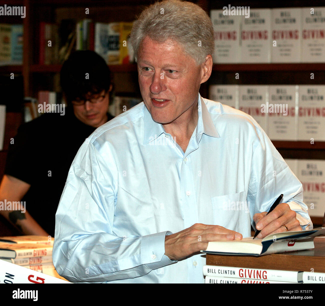Former President Bill Clinton makes an appearance at a book signing at ...