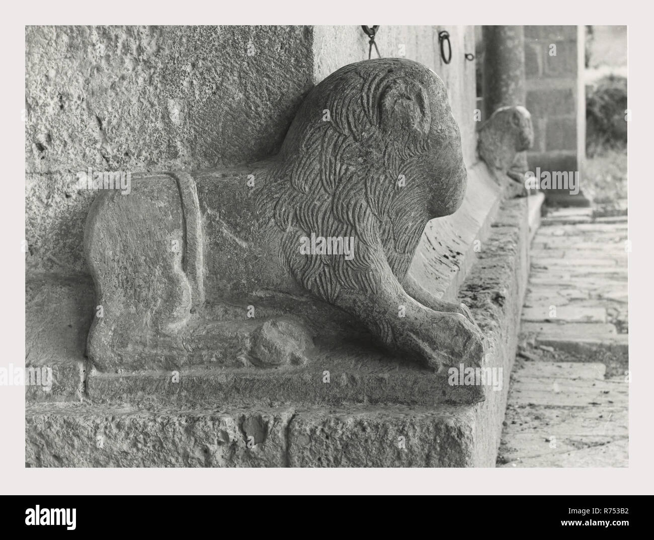 Teramo santangelo madonna bianca hi-res stock photography and images ...