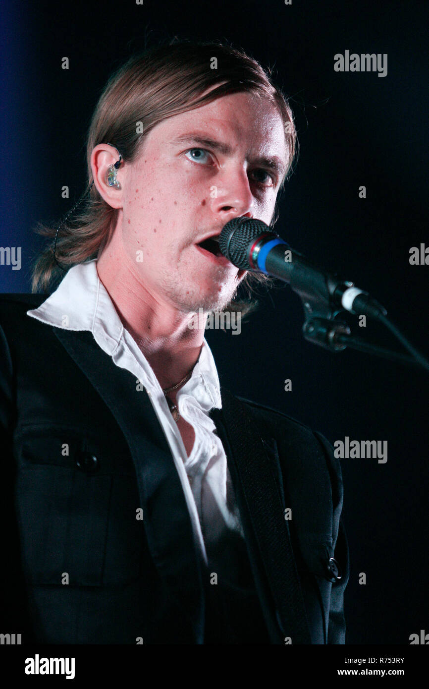 Paul banks interpol hi-res stock photography and images - Alamy