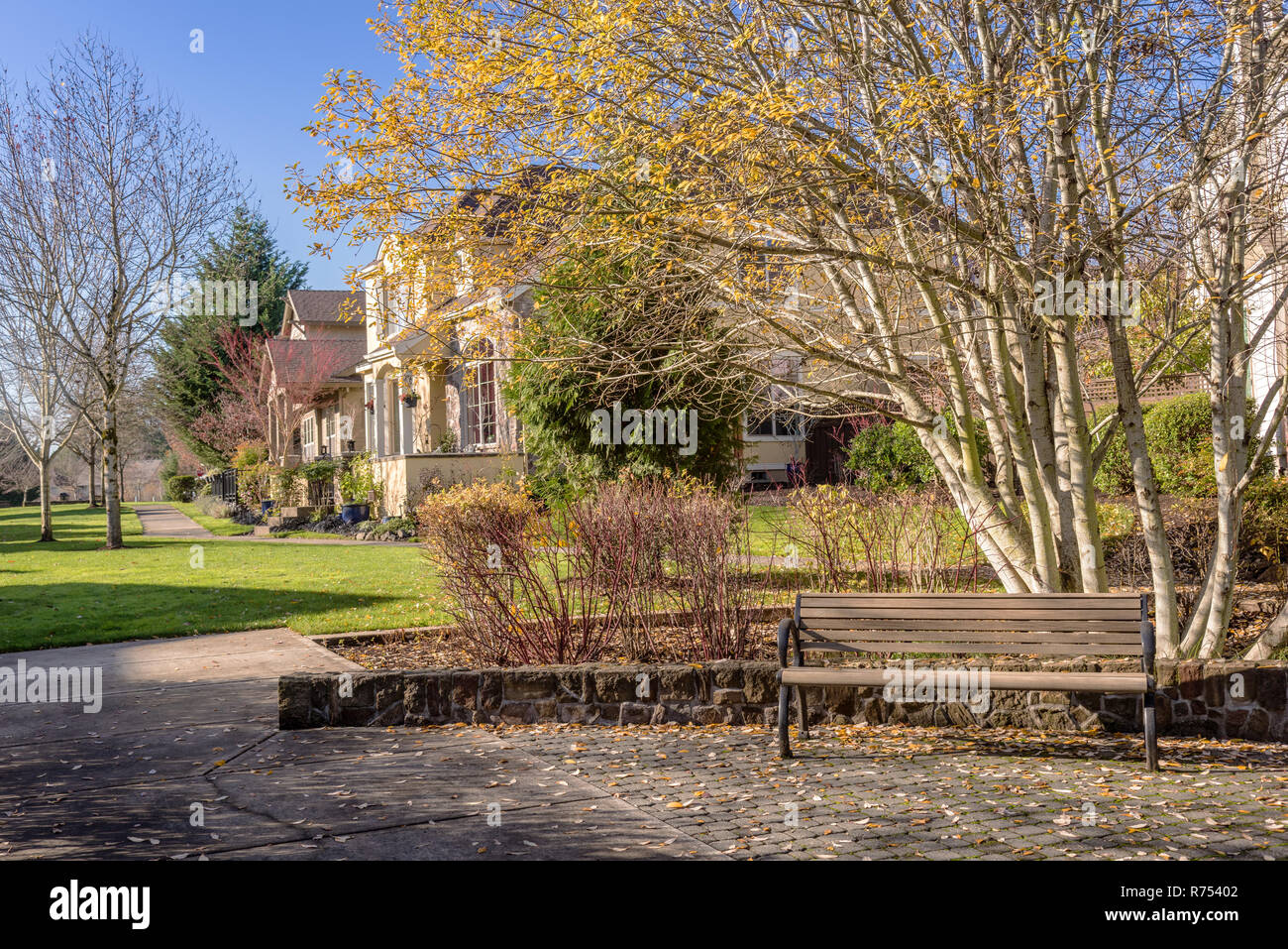 Townhouses porches hi-res stock photography and images - Alamy
