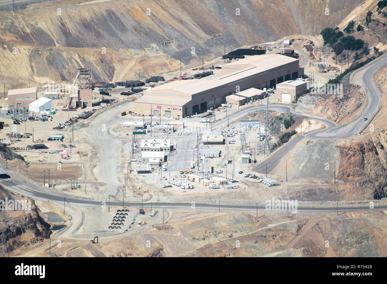 Copper mine operation hi-res stock photography and images - Alamy