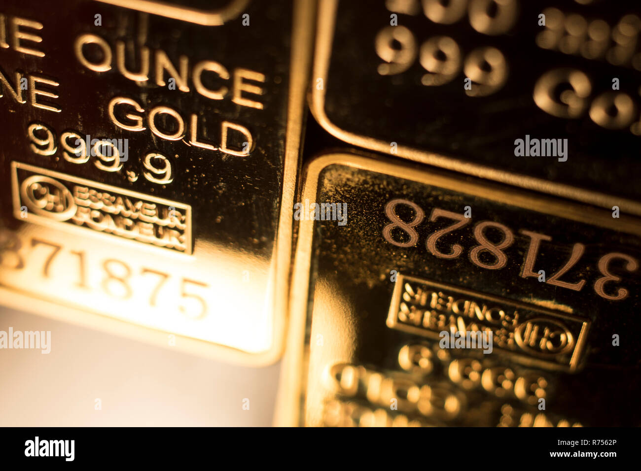 Fine solid gold 999.9 one ounce bullion ingot precious metals bar ...