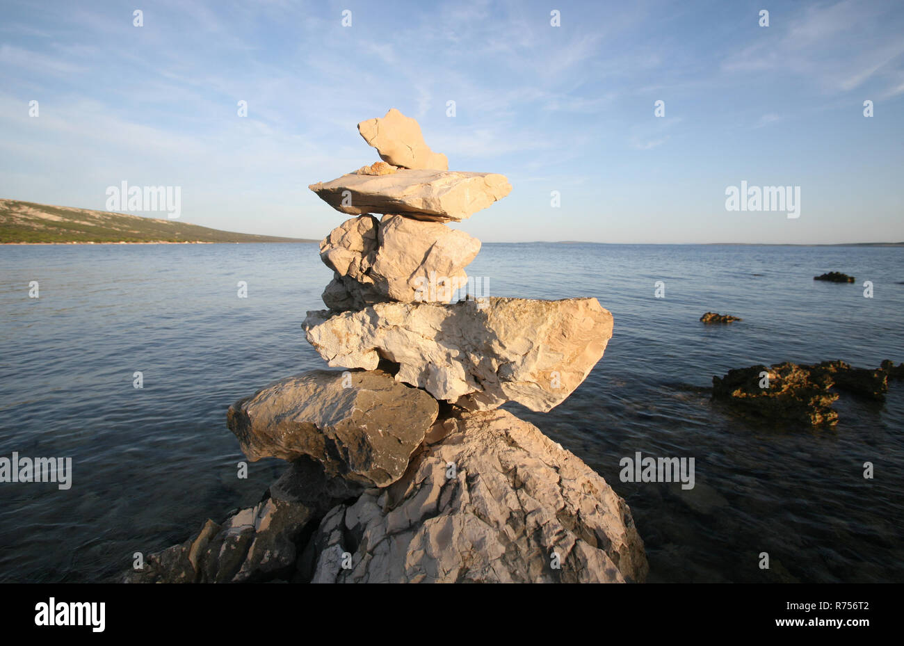 Balance scale rocks hi-res stock photography and images - Alamy