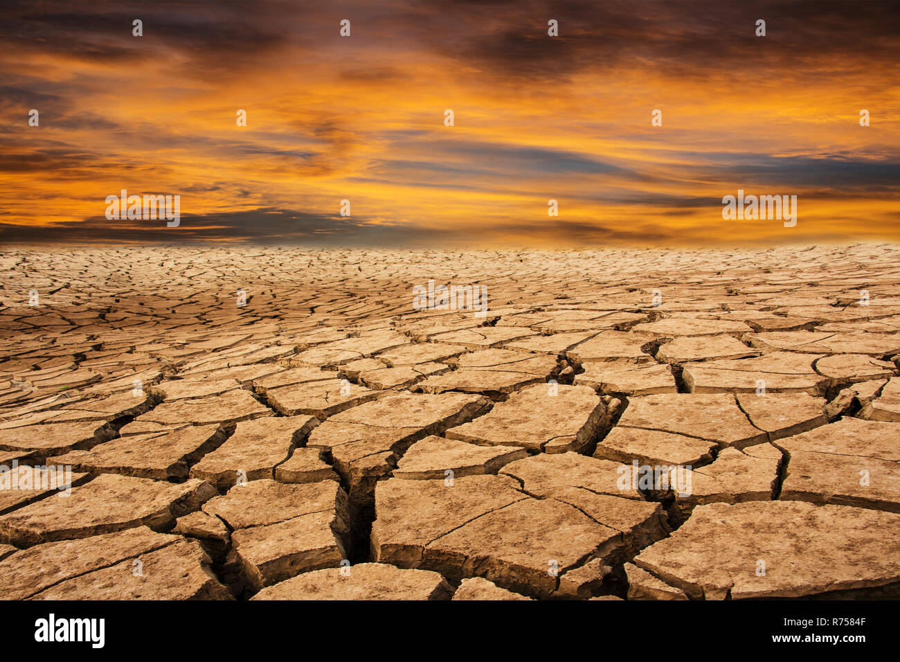 Earth scorched by our sun hi-res stock photography and images - Alamy