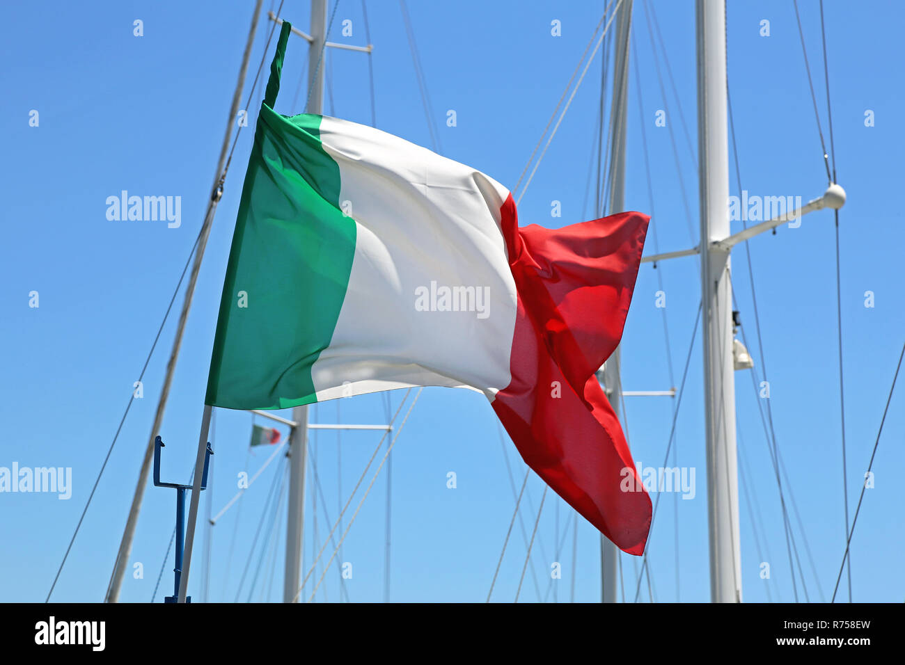 Flying boat italy hi-res stock photography and images - Alamy