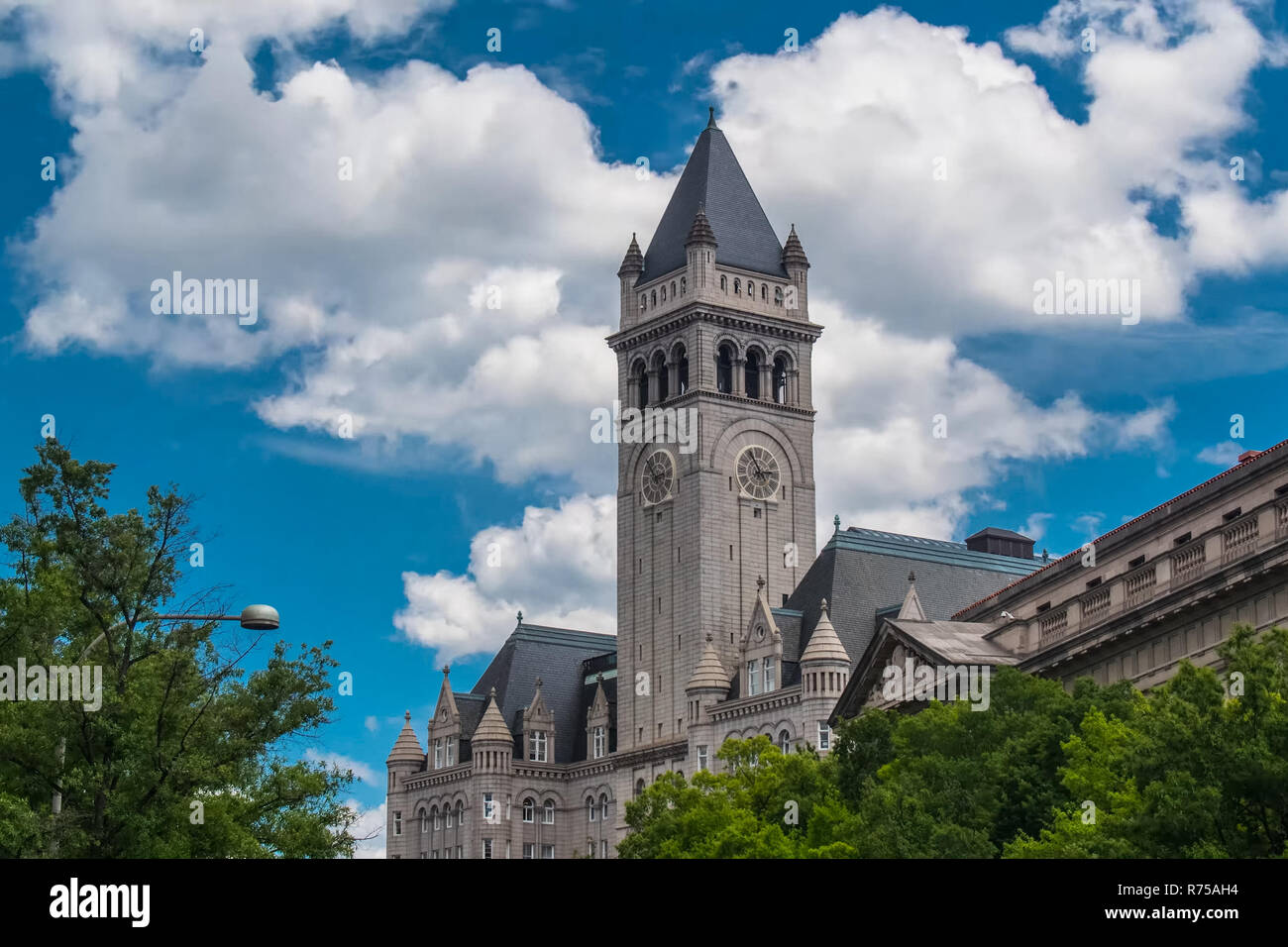 The old post office pavilion tower hi-res stock photography and images ...