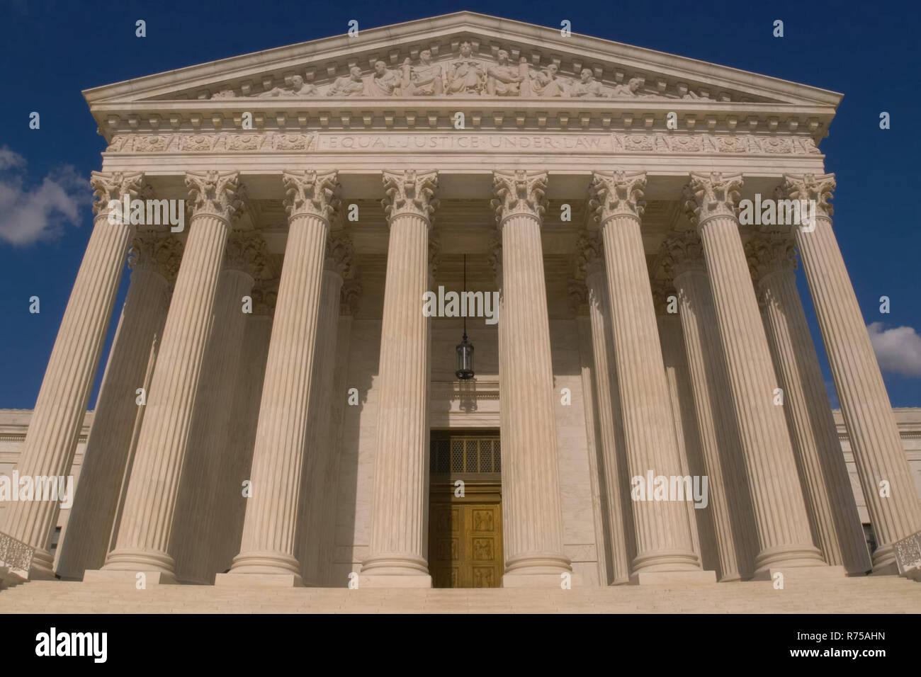 American electric power building hi-res stock photography and images ...