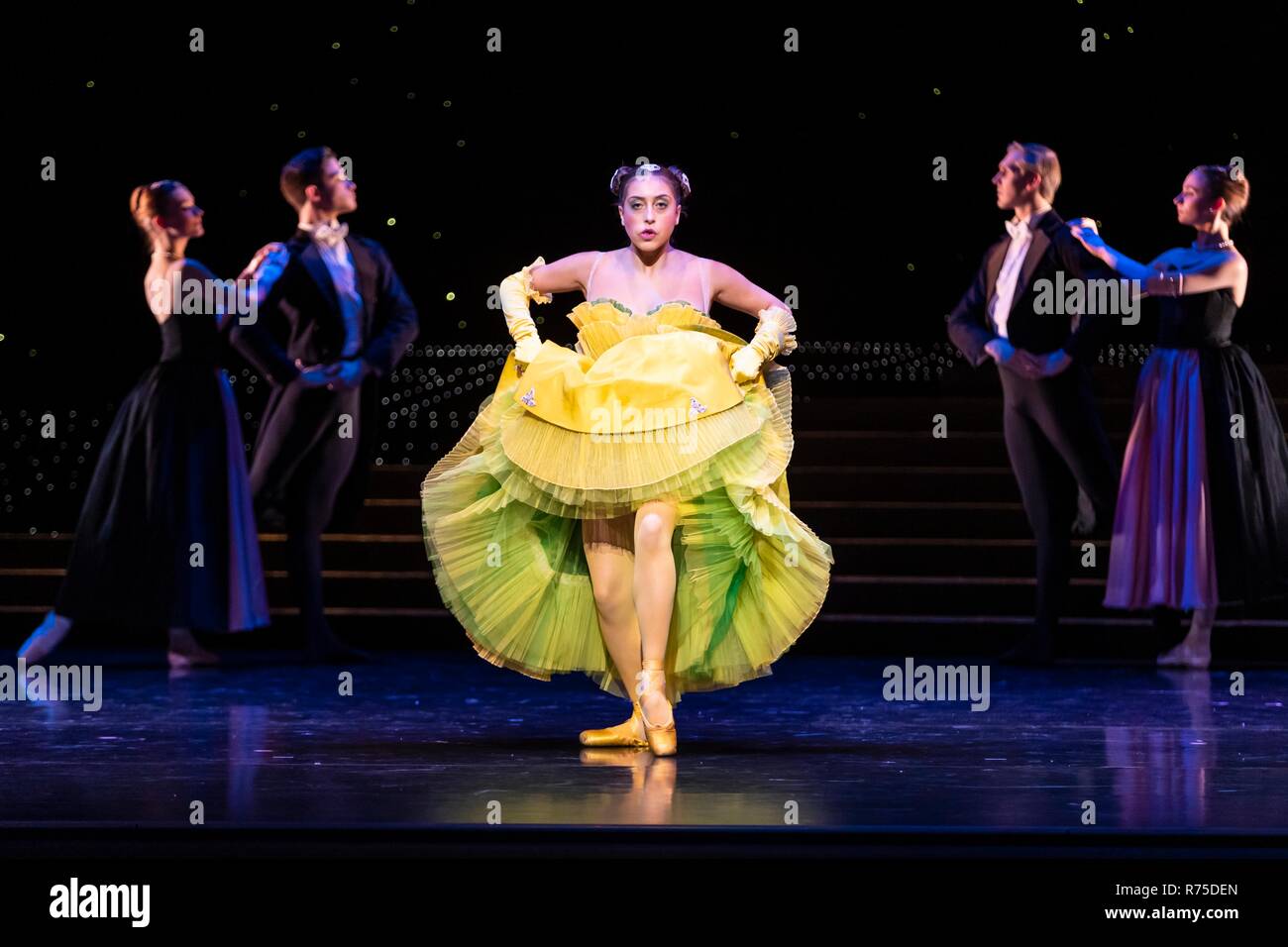 Marge hendrick hi-res stock photography and images - Alamy