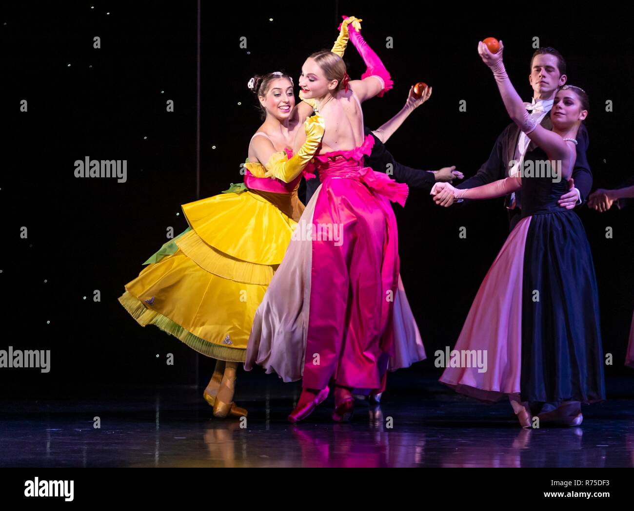 Edinburgh, UK. 07th Dec, 2018. Scottish Ballet's winter performance of ...