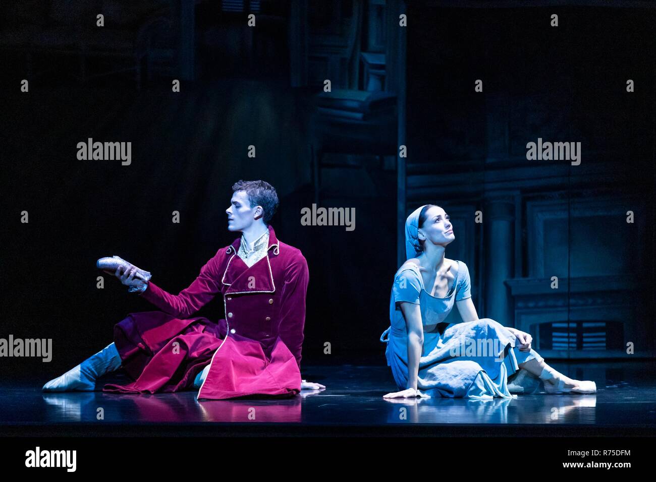 Marge hendrick hi-res stock photography and images - Alamy