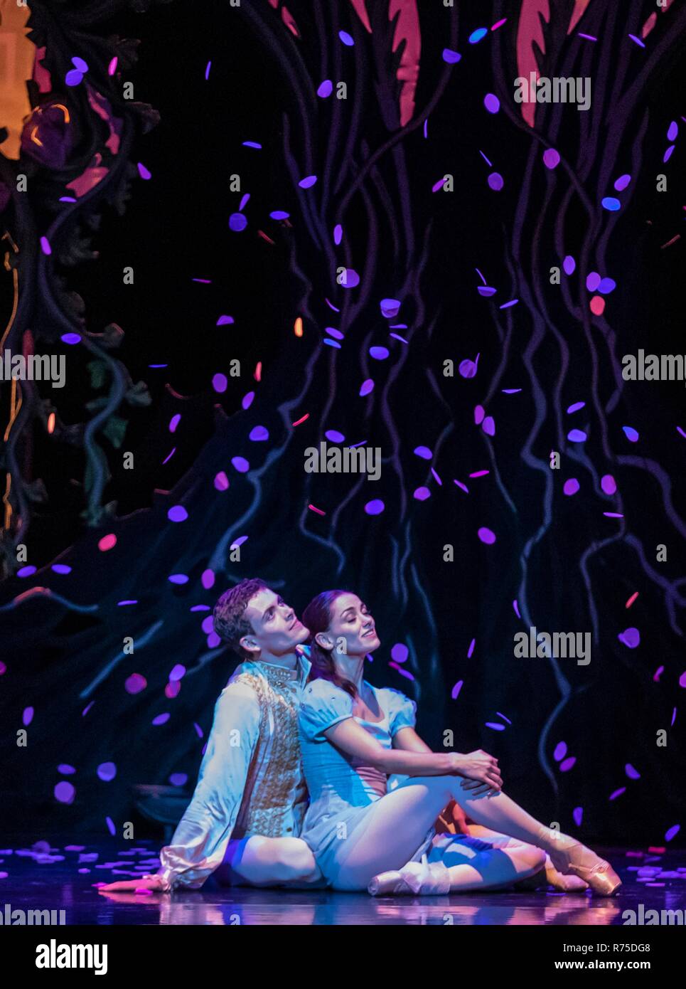 Marge hendrick hi-res stock photography and images - Alamy