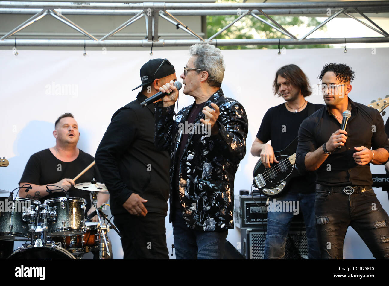 Sydney, Australia. 7th Dec, 2018. Pictured: Mark Gable from The ...