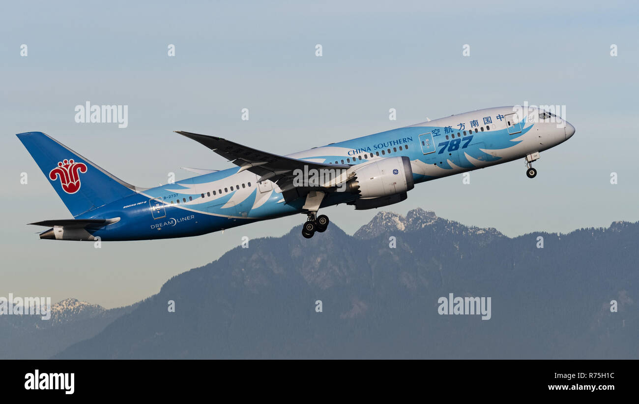 Richmond, British Columbia, Canada. 7th Dec, 2018. A China Southern ...