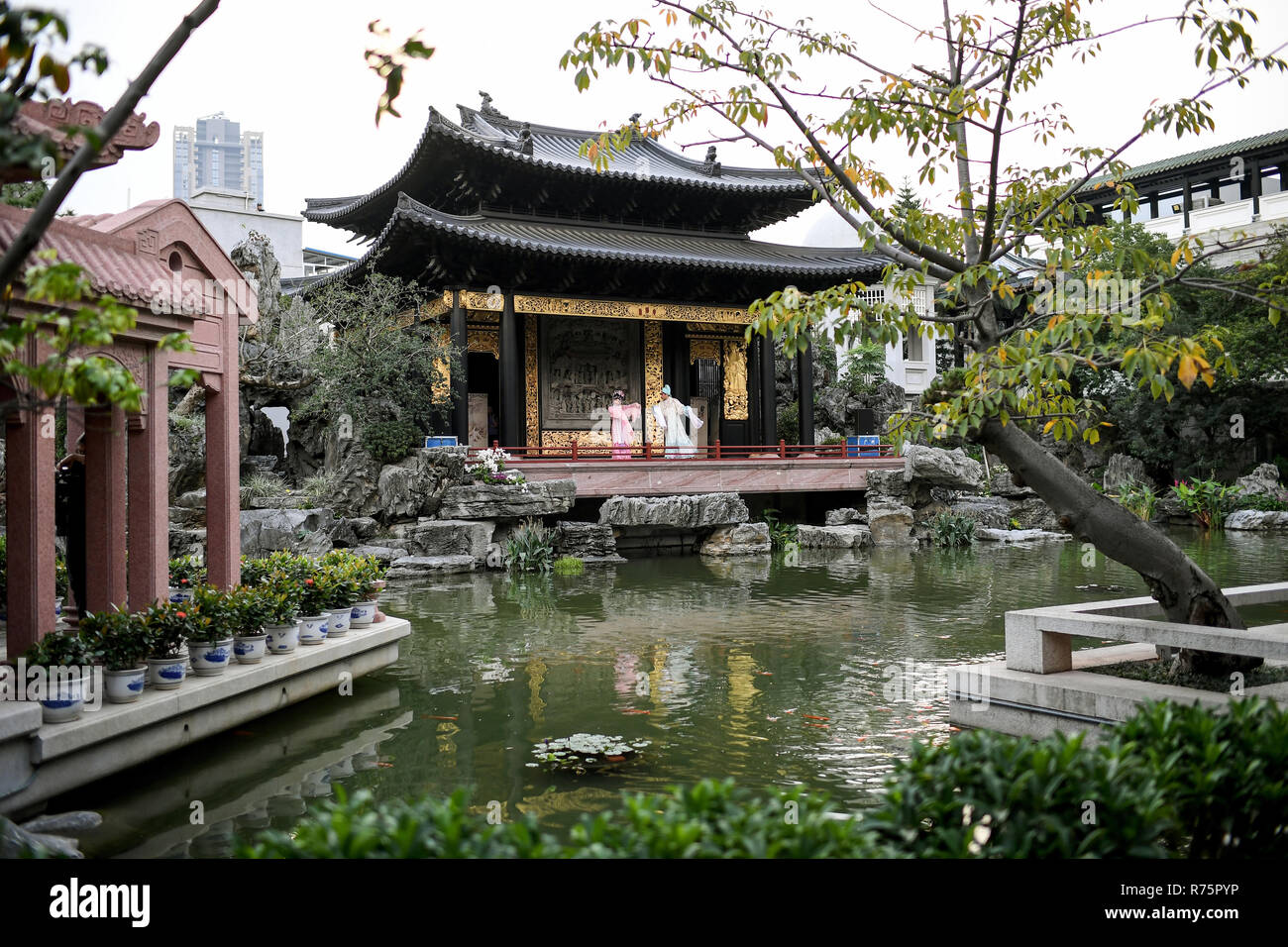 Cantonese opera, guangzhou hi-res stock photography and images - Alamy