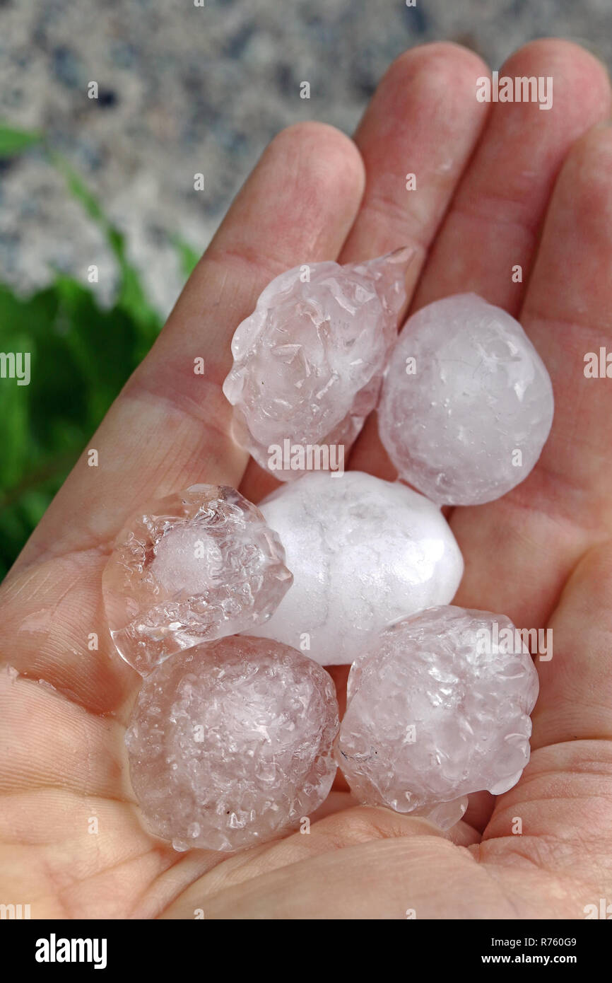 Heavy hail hi-res stock photography and images - Alamy