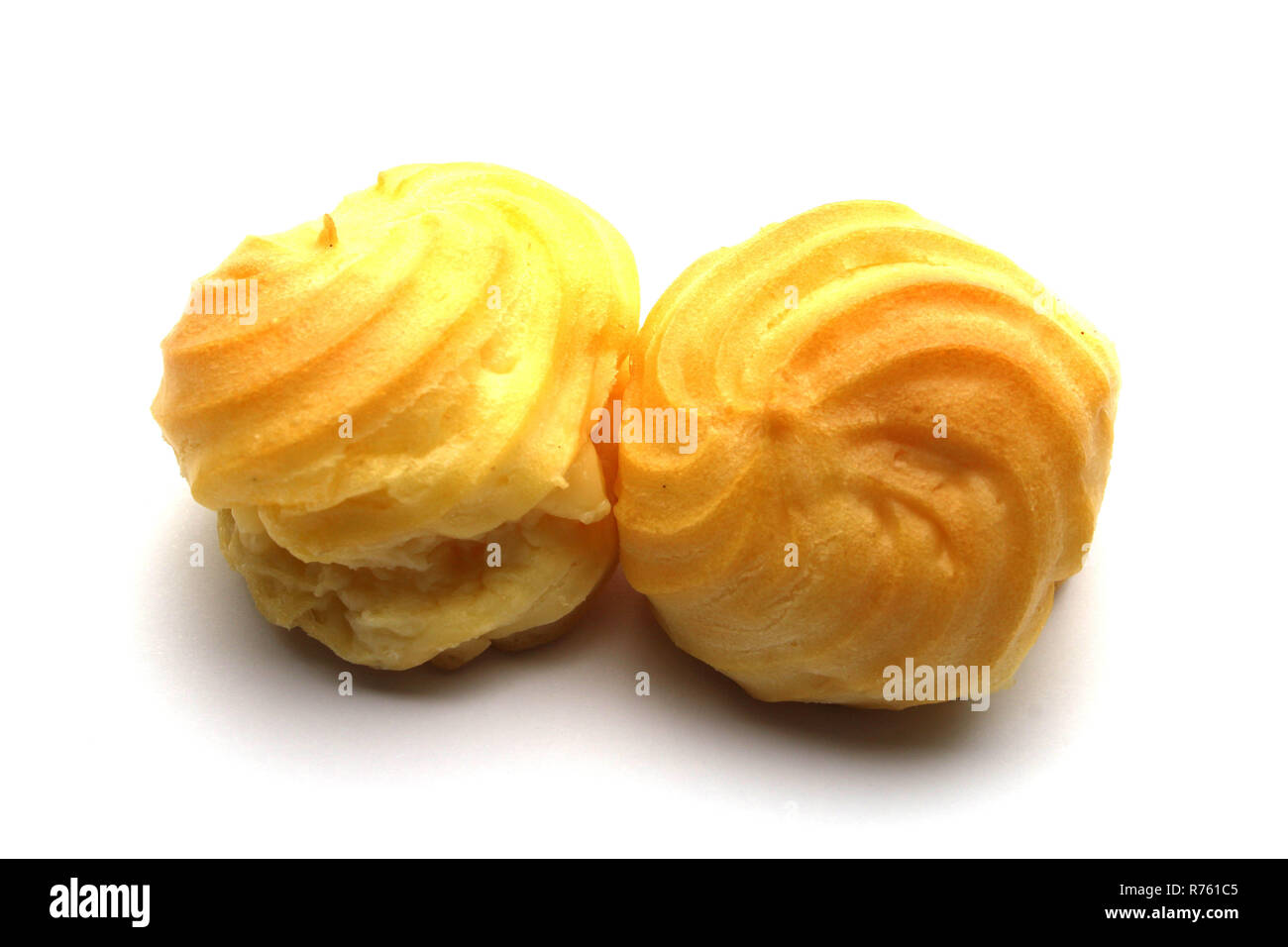 An isolated Eclair Stock Photo - Alamy