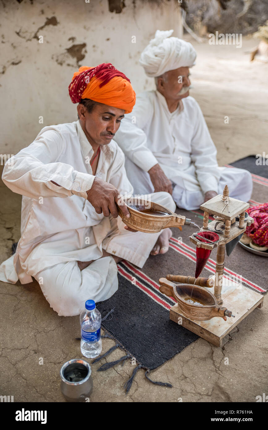 Indian opium hi-res stock photography and images - Alamy