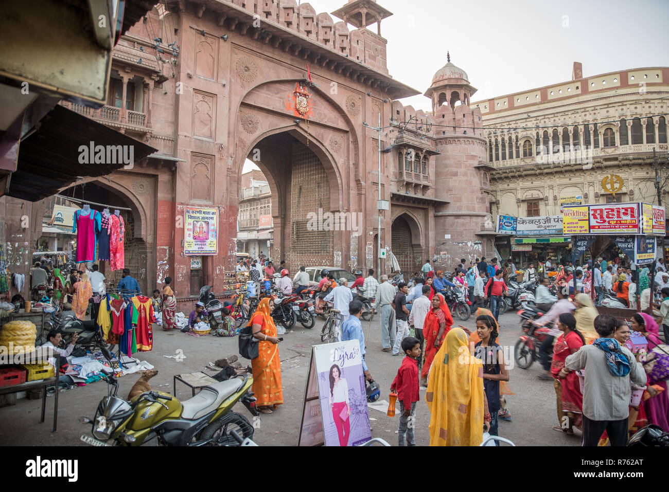 Crowd in front of Kote Gate, Bikaner, Rajasthan, India Stock Photo - Alamy