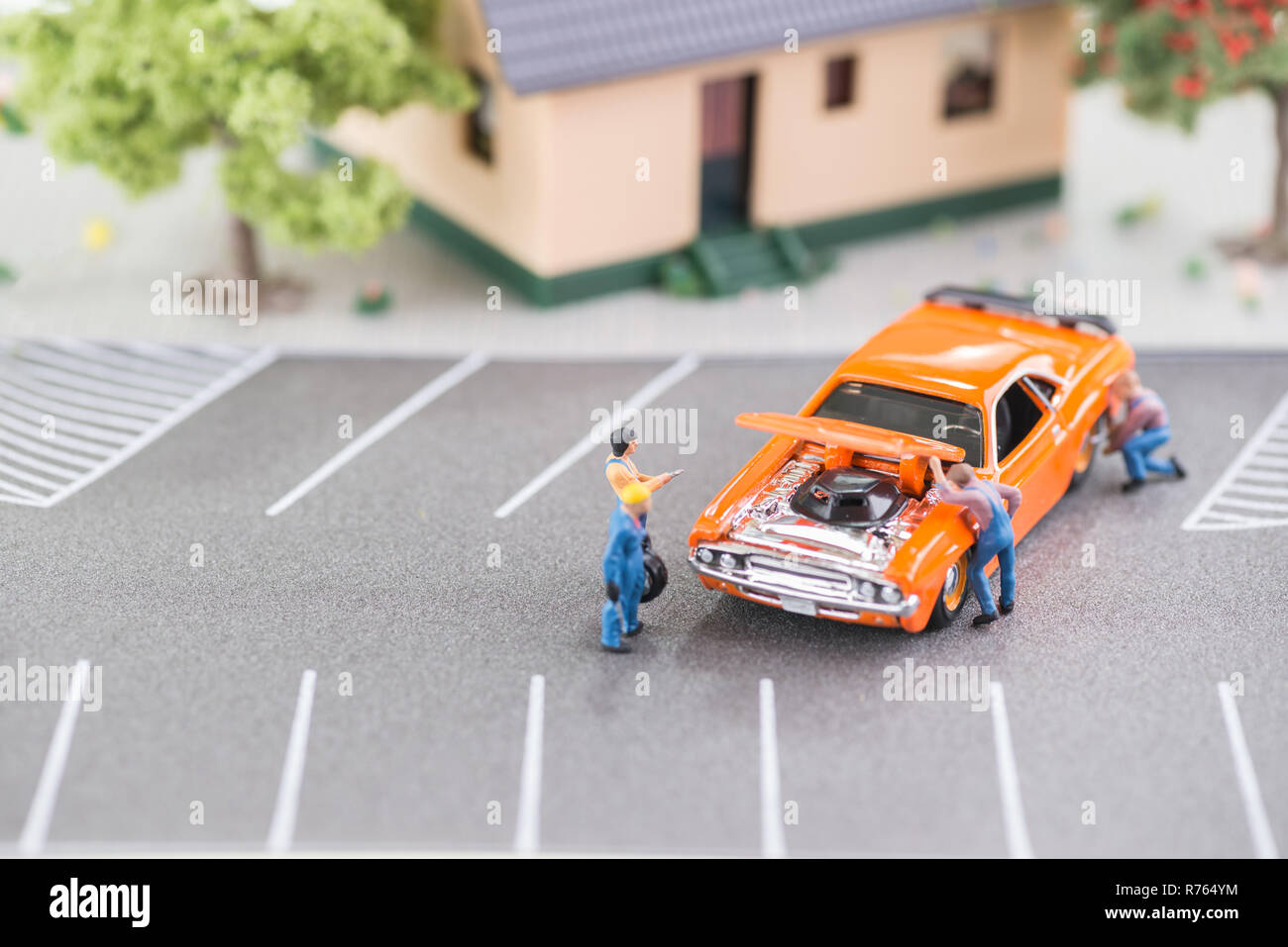 Miniature figures nature hi-res stock photography and images - Alamy