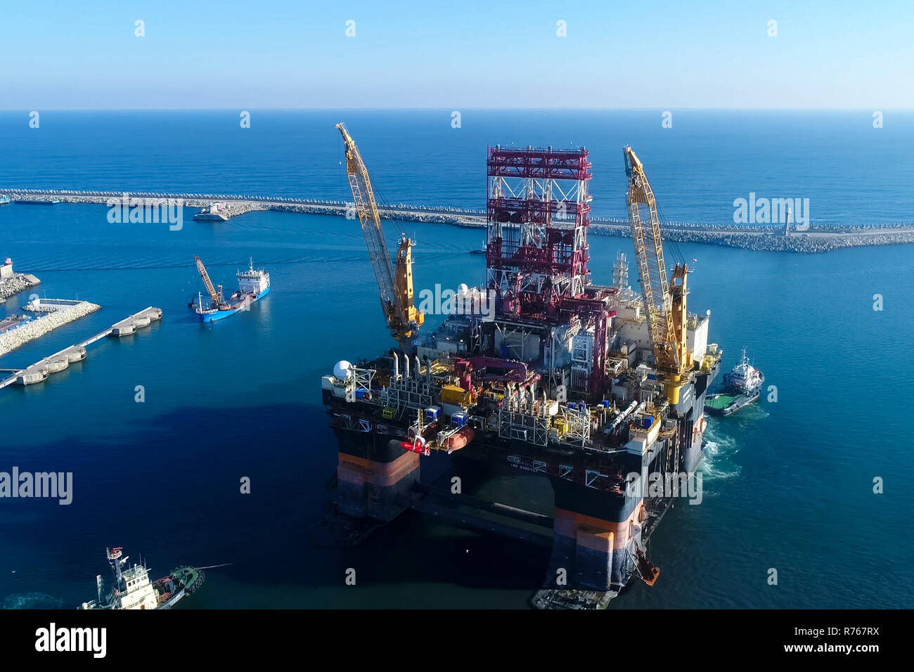 Drilling platform in the port. Towing of the oil platform Stock Photo ...