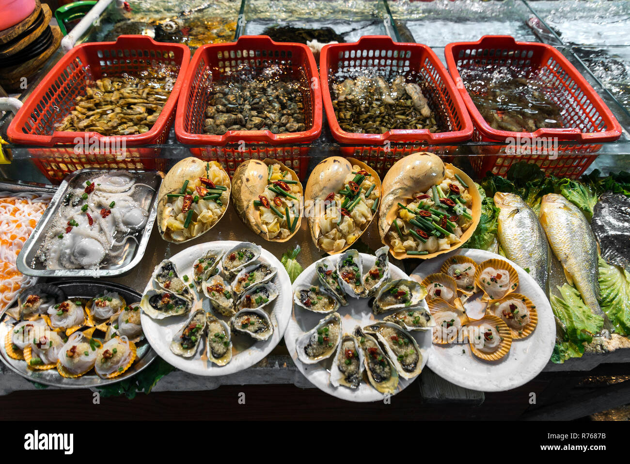 Xiamen food market hi-res stock photography and images - Alamy