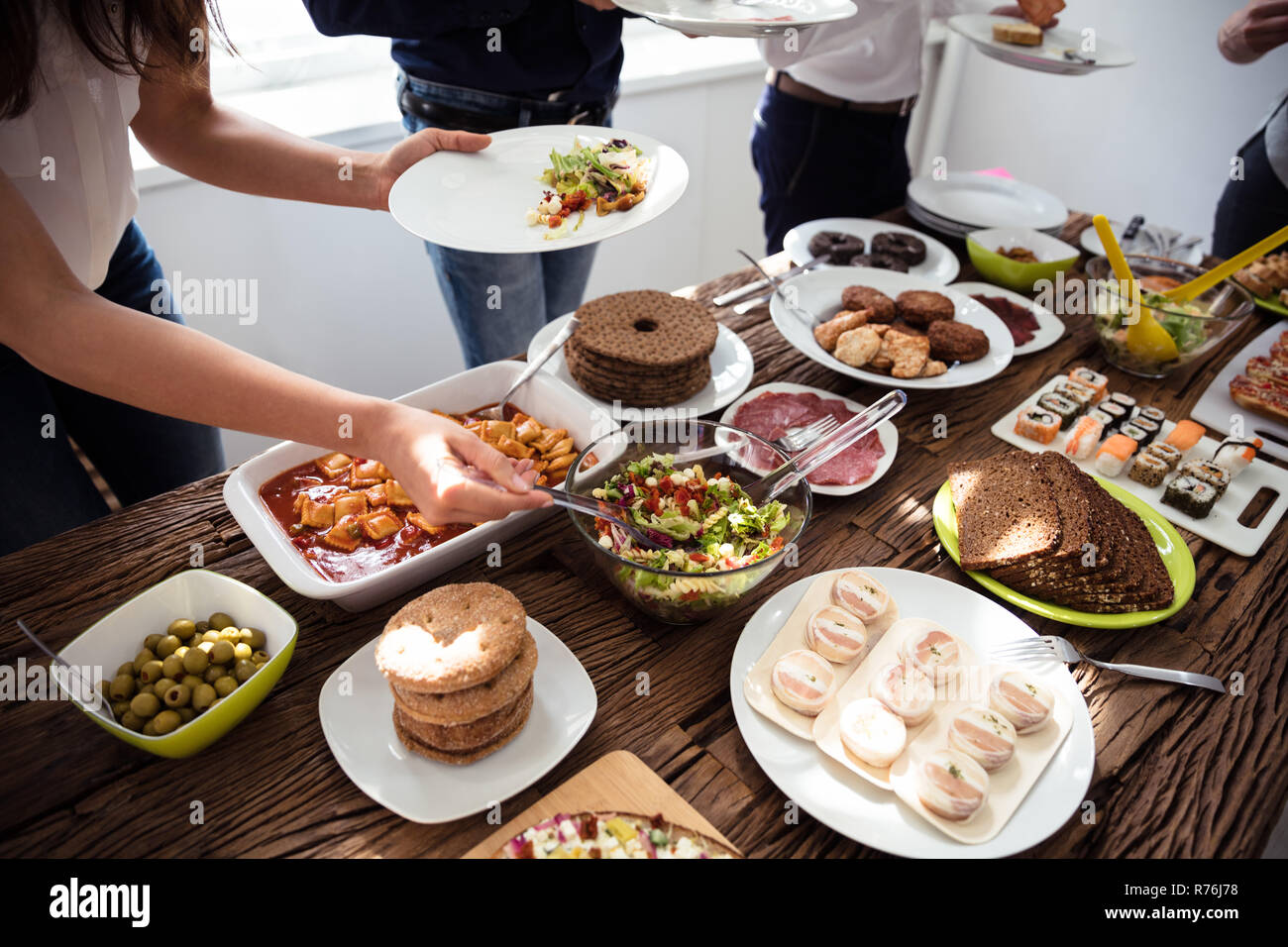 People Eating Healthy Meal Stock Photo - Alamy