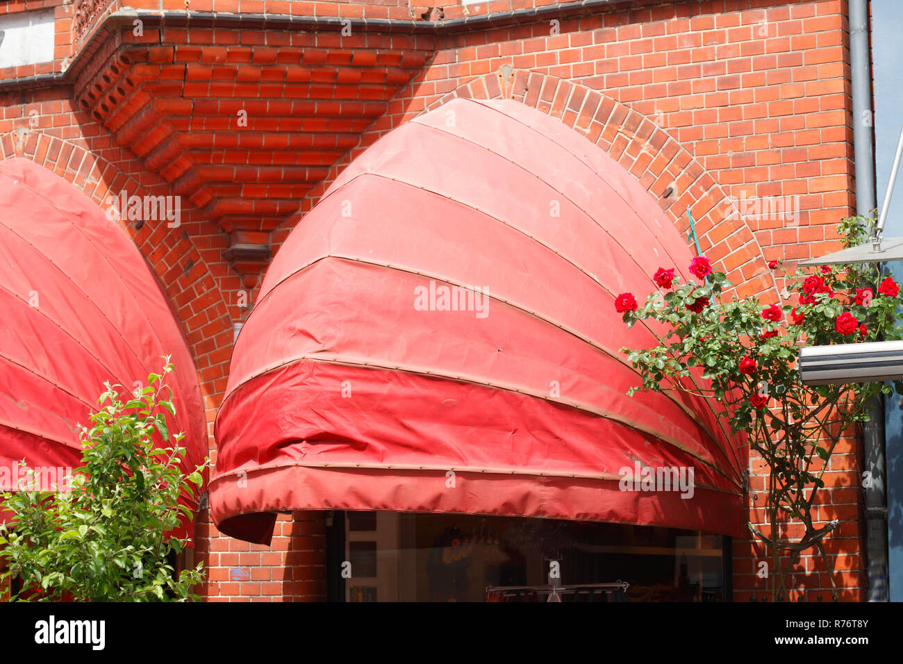 Stoffmarkise hi-res stock photography and images - Alamy