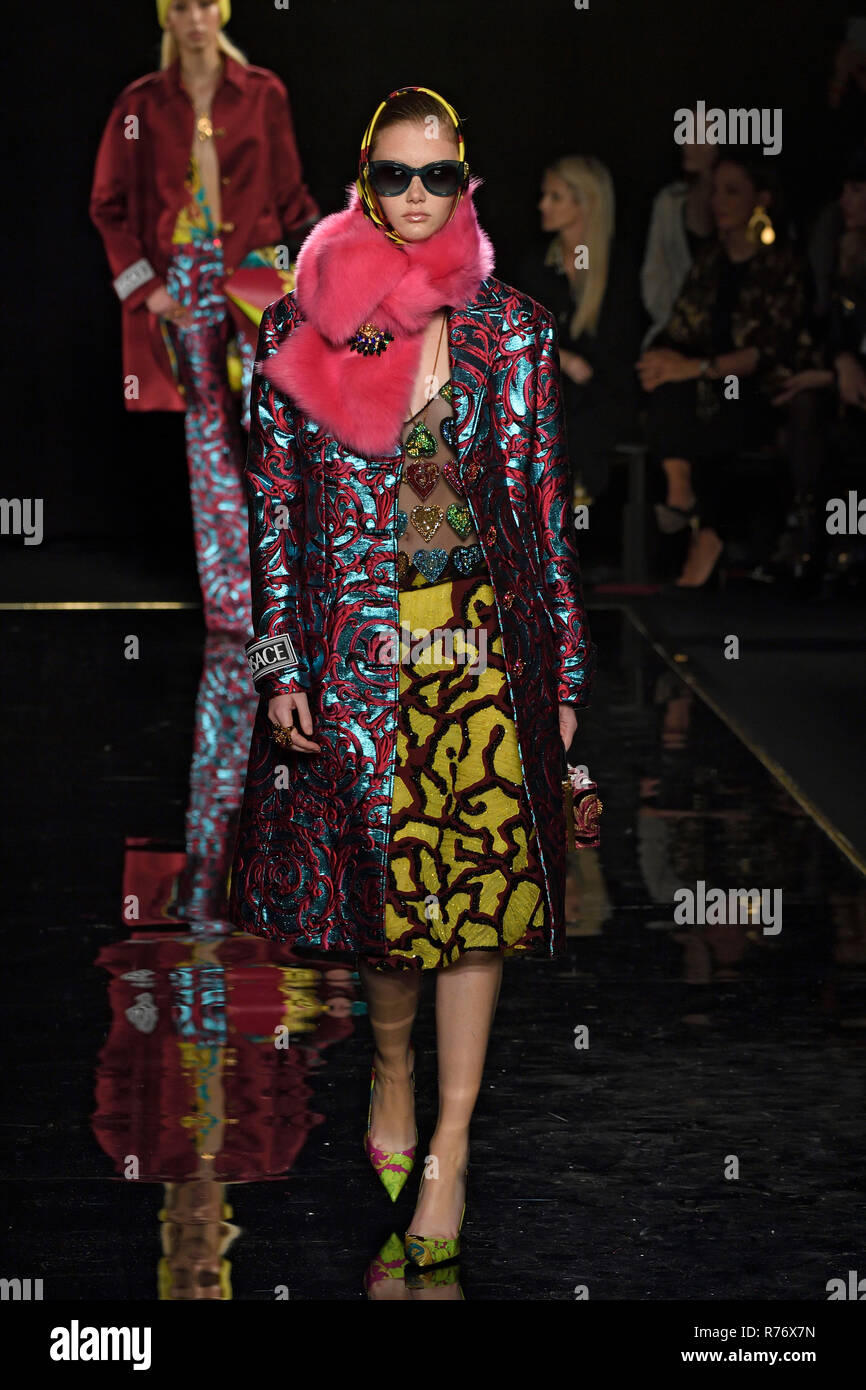 NEW YORK, NY - DECEMBER 02: Model Sara Grace Wallerstedt walks the ...