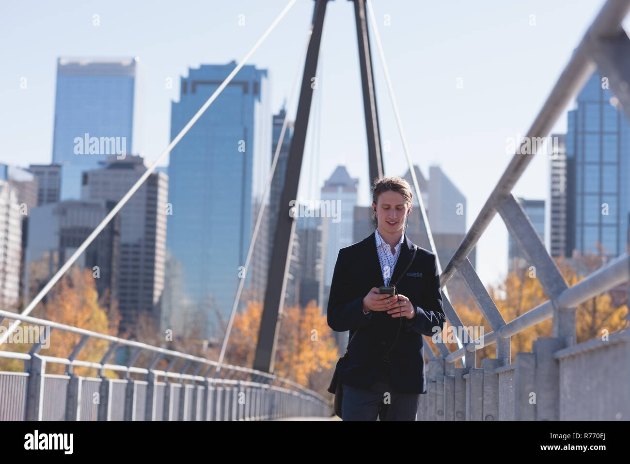 Using bridge hi-res stock photography and images - Alamy