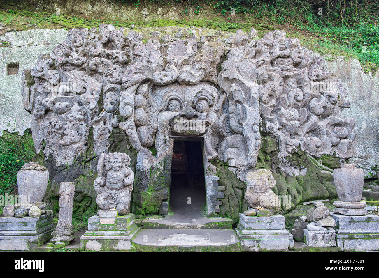 Entrance, Goa Gajah Elephant Cave, Bali, Indonesia Stock Photo - Alamy