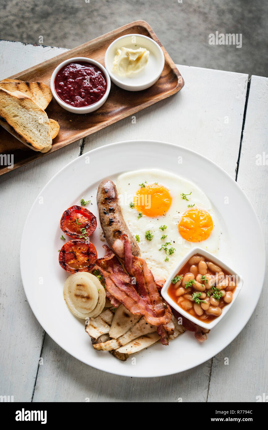 traditional famous full english british classic breakfast meal set ...