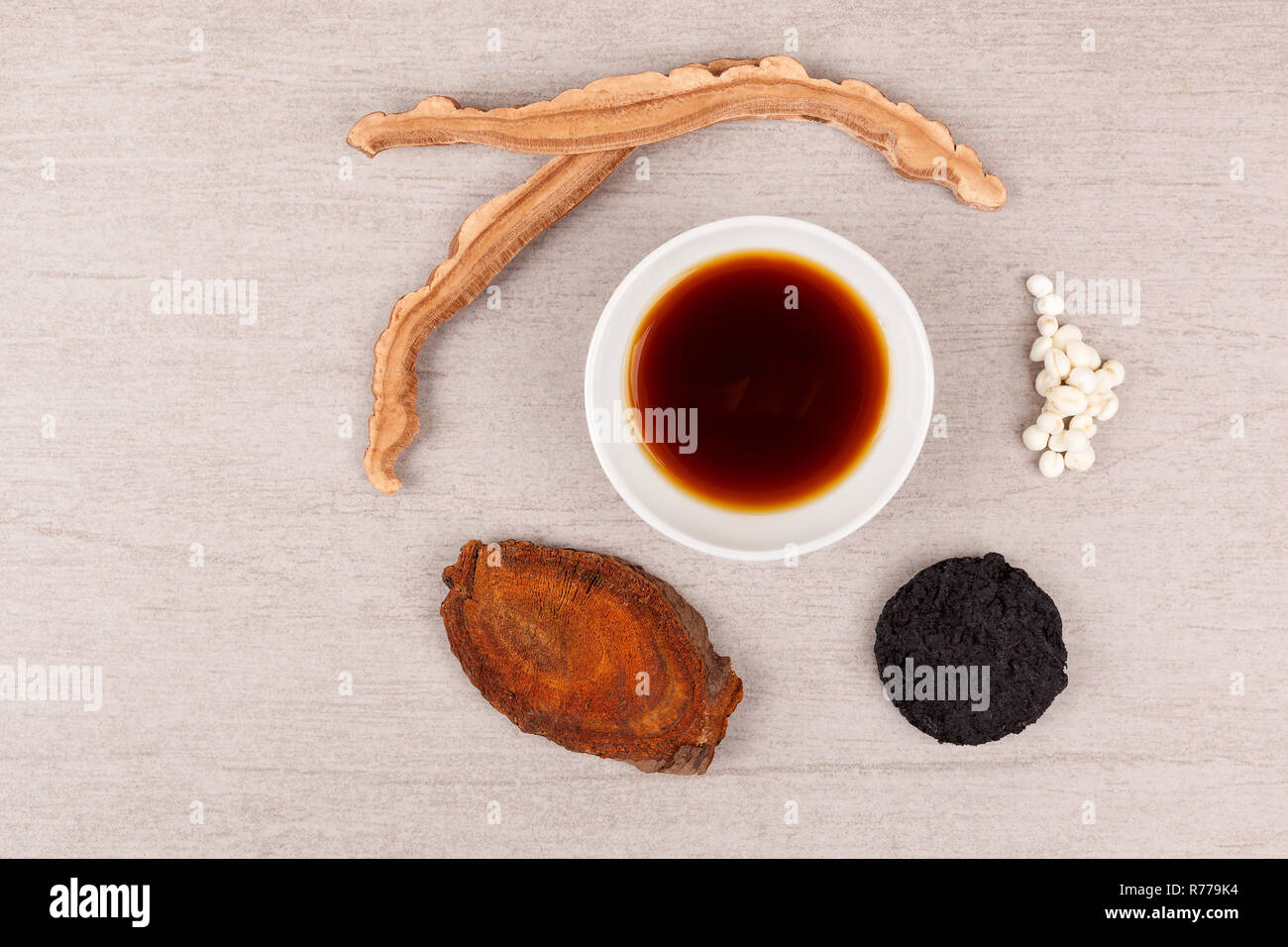 Traditional chinese medicine tea Stock Photo - Alamy