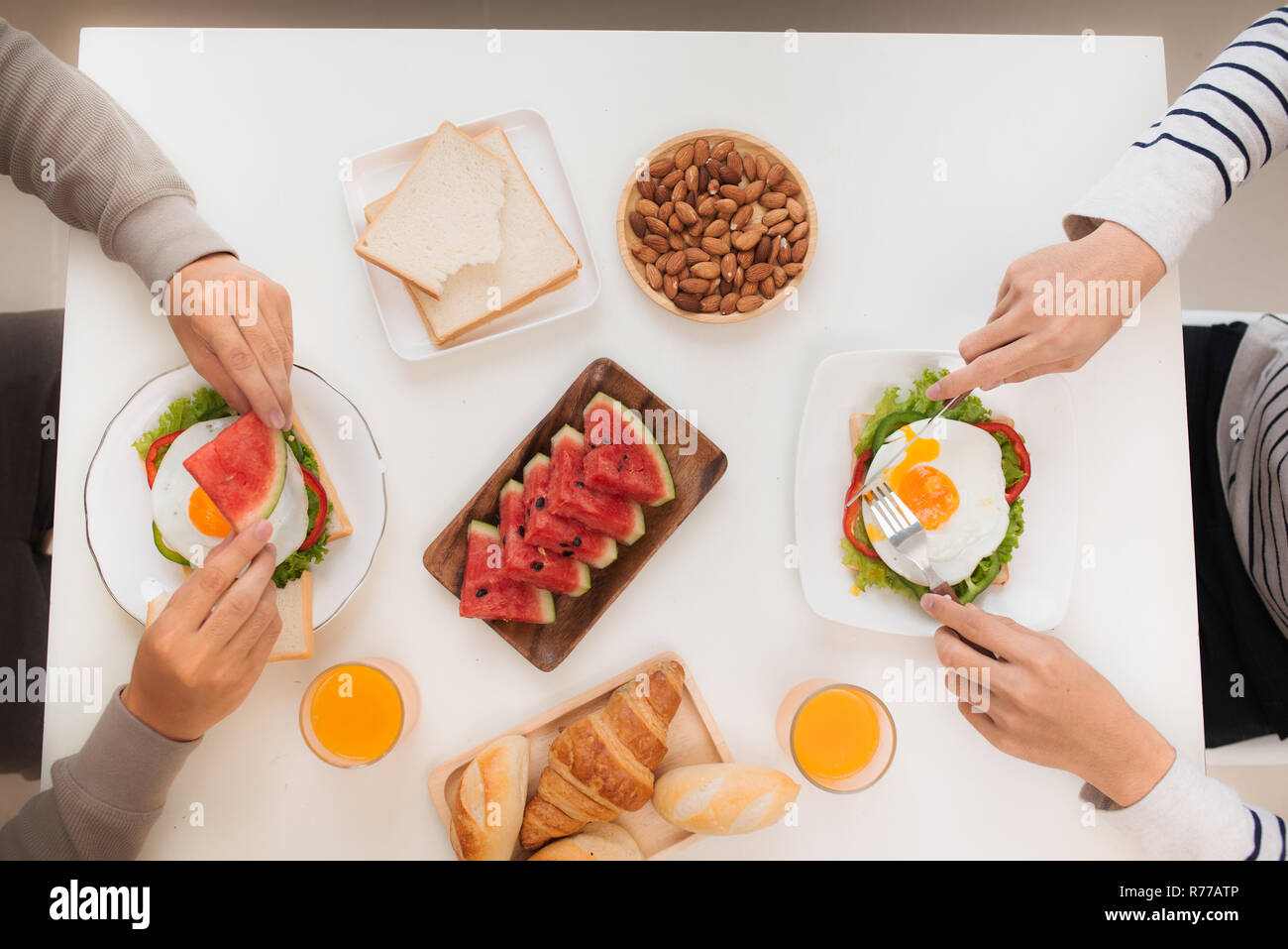Men at breakfast table hi-res stock photography and images - Alamy