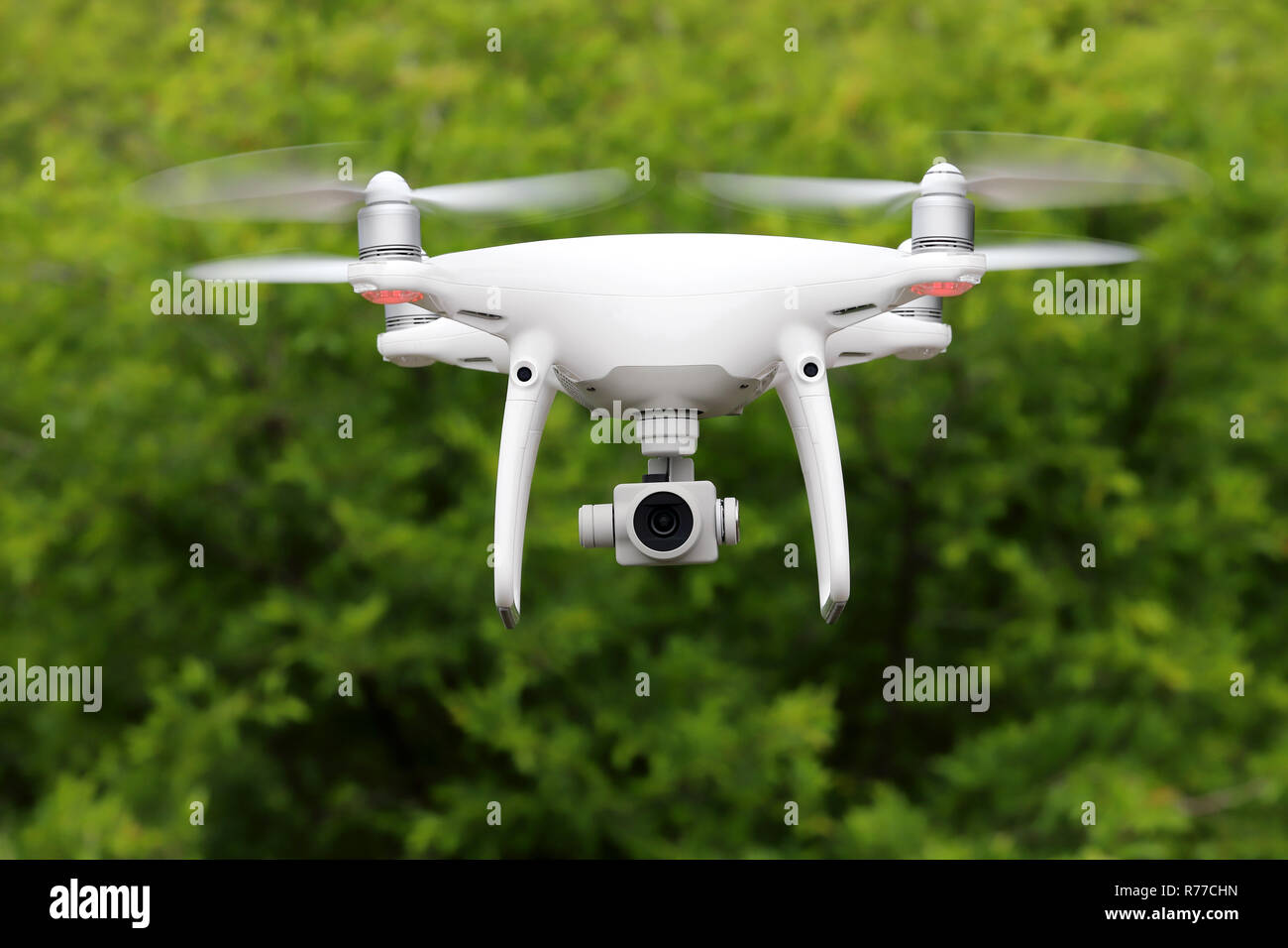Drone footage forest hi-res stock photography and images - Alamy