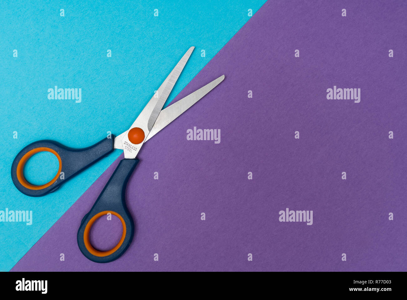 Kid friendly scissors hi-res stock photography and images - Alamy