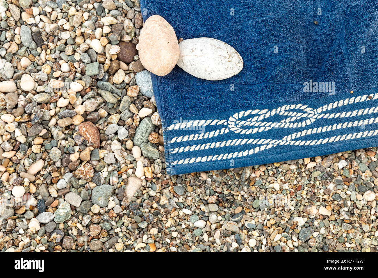 blue beach towel Stock Photo - Alamy