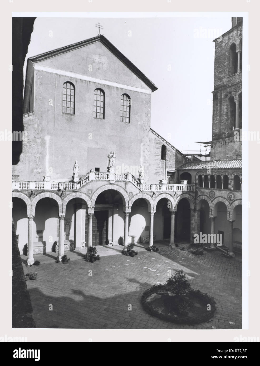 Campania, Salerno, Salerno-S. Matteo, Cathedral Stock Photo - Alamy