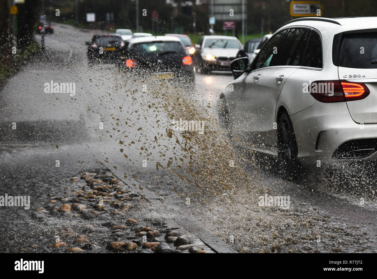 Car splashing pedestrian hi-res stock photography and images - Alamy