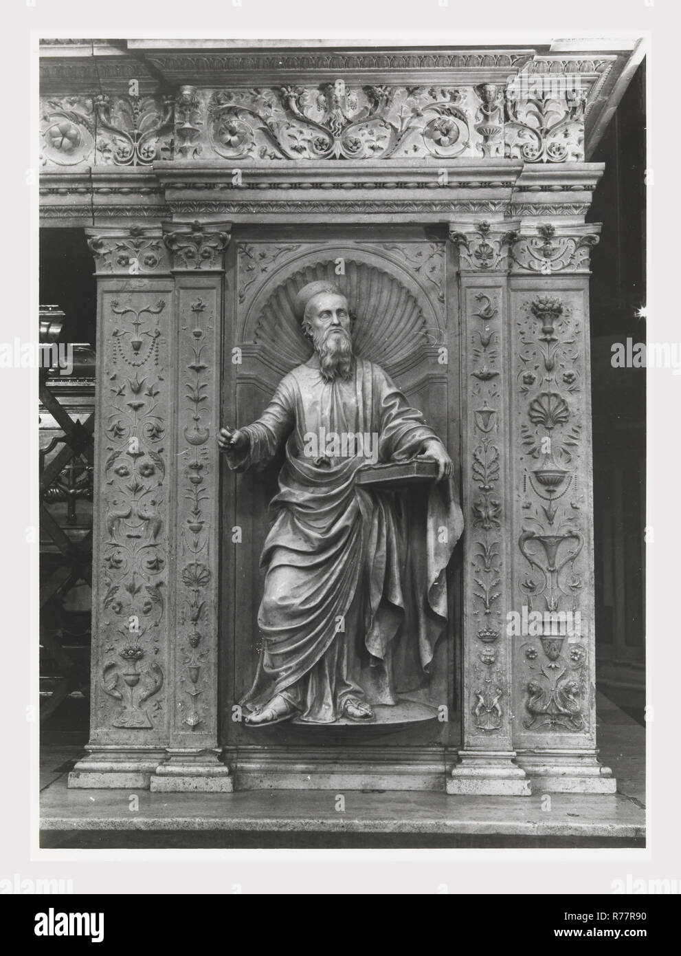 Abruzzo L'Aquila L'Aquila Collegiate complex S. Bernardino, Church. S ...