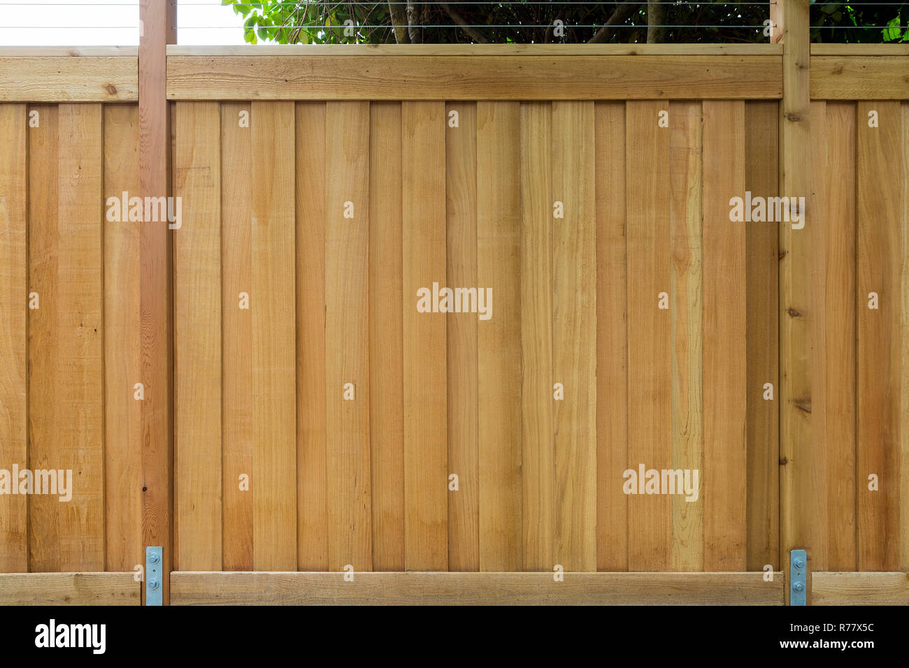 New Cedar Wood Fencing Front View Stock Photo - Alamy