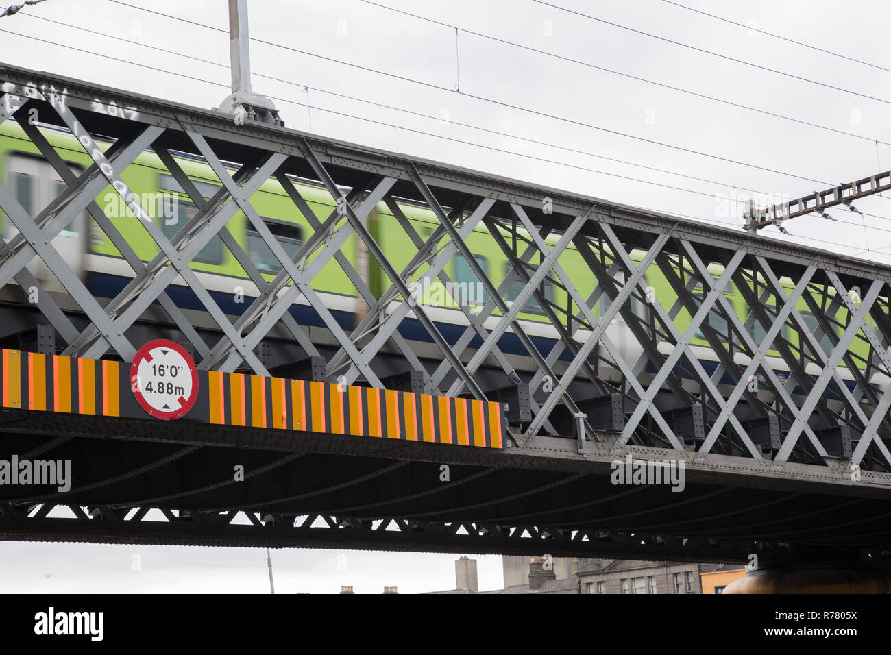 Ireland bridge railroad hi-res stock photography and images - Alamy