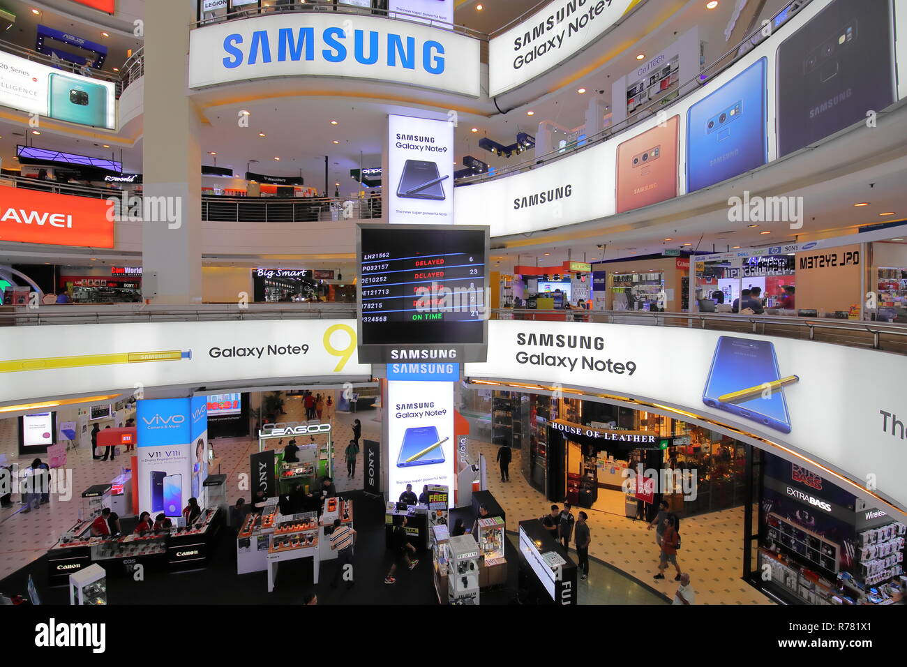 People visit Plaza Low Yat in Bukit Bintang Kuala Lumpur Malaysia Stock ...