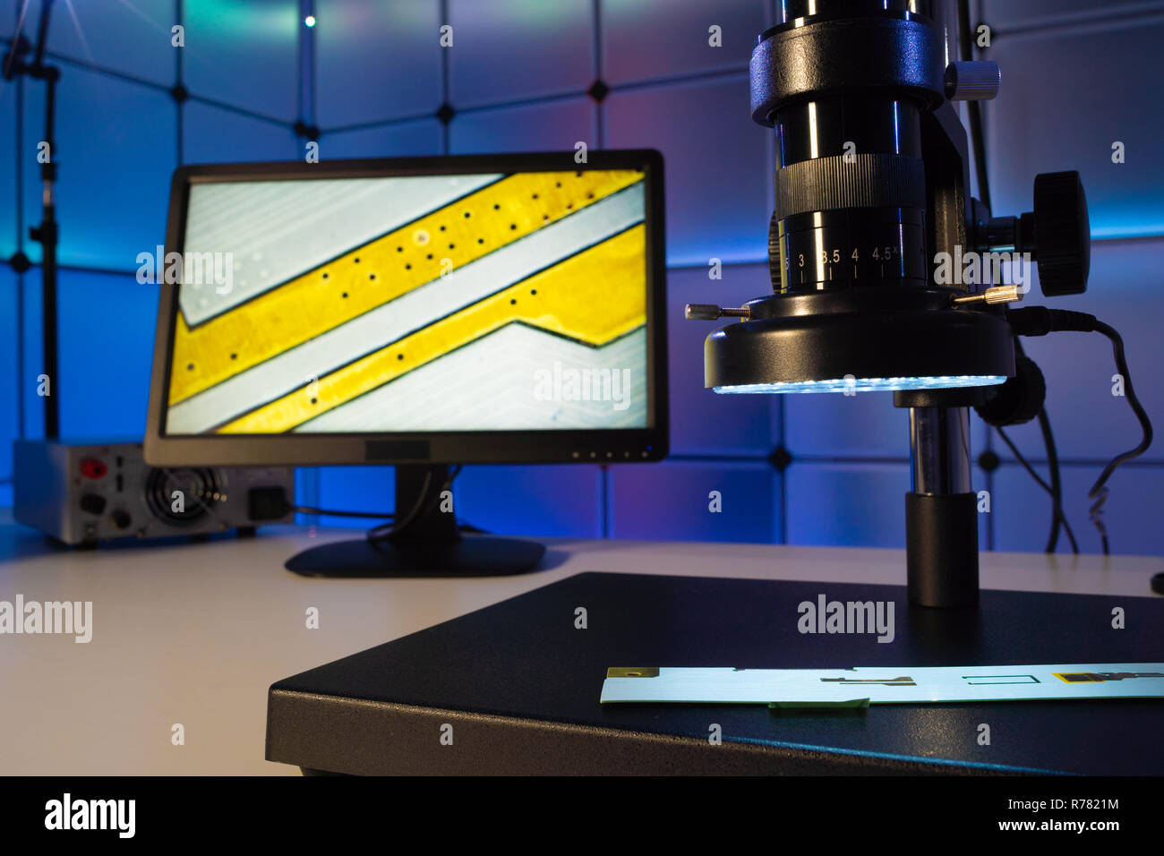 Inspection of the quality of silicon chips in the laboratory with a ...