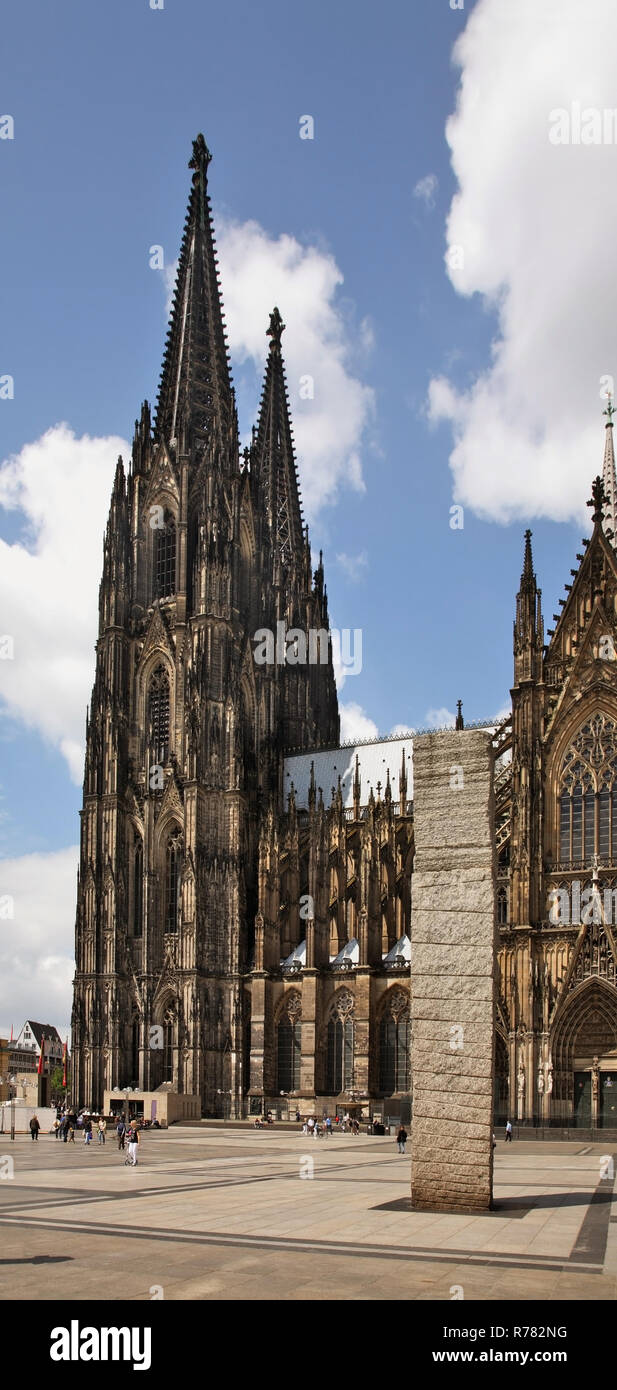 High Cathedral of Saint Peter in Cologne (Koln). Germany Stock Photo ...