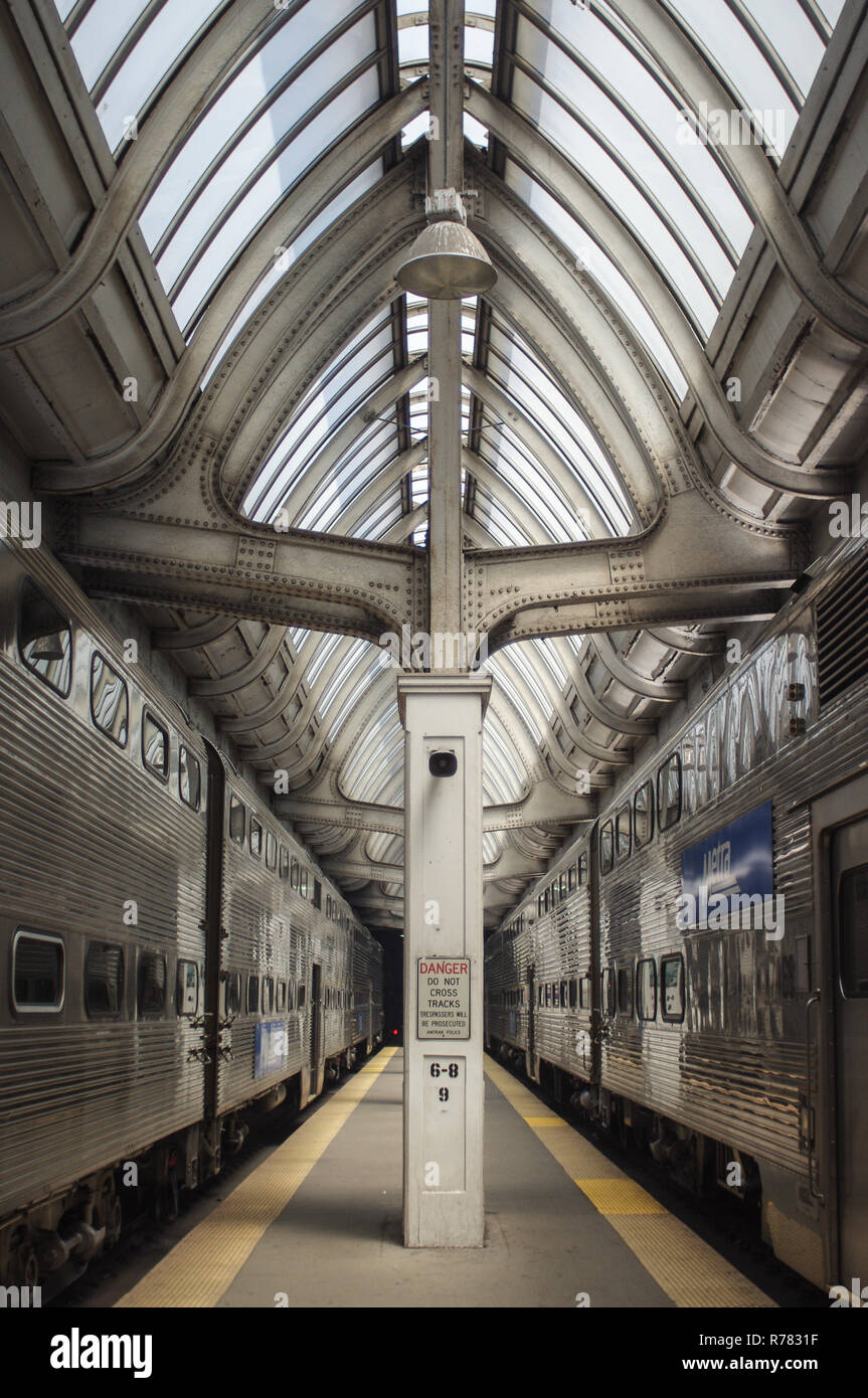 Chicago Metra railway station Stock Photo - Alamy