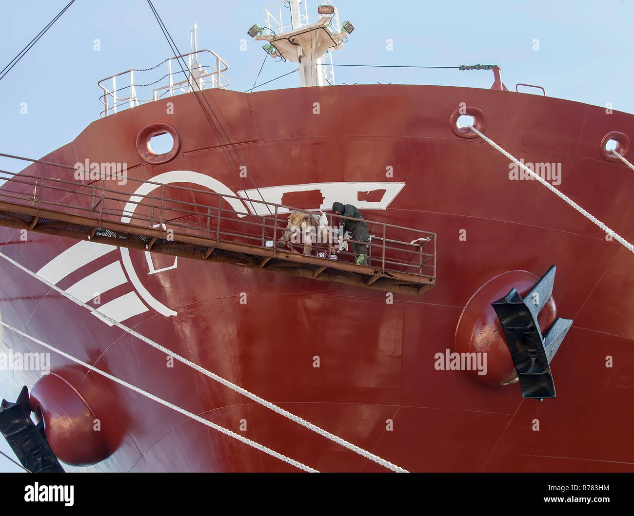 Shipping vessel worker hi-res stock photography and images - Alamy