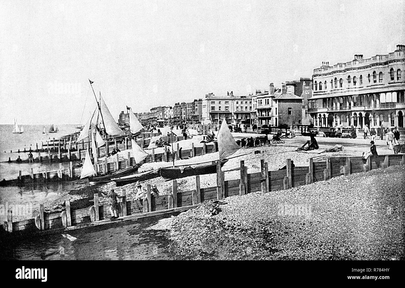 Worthing vintage hi-res stock photography and images - Alamy