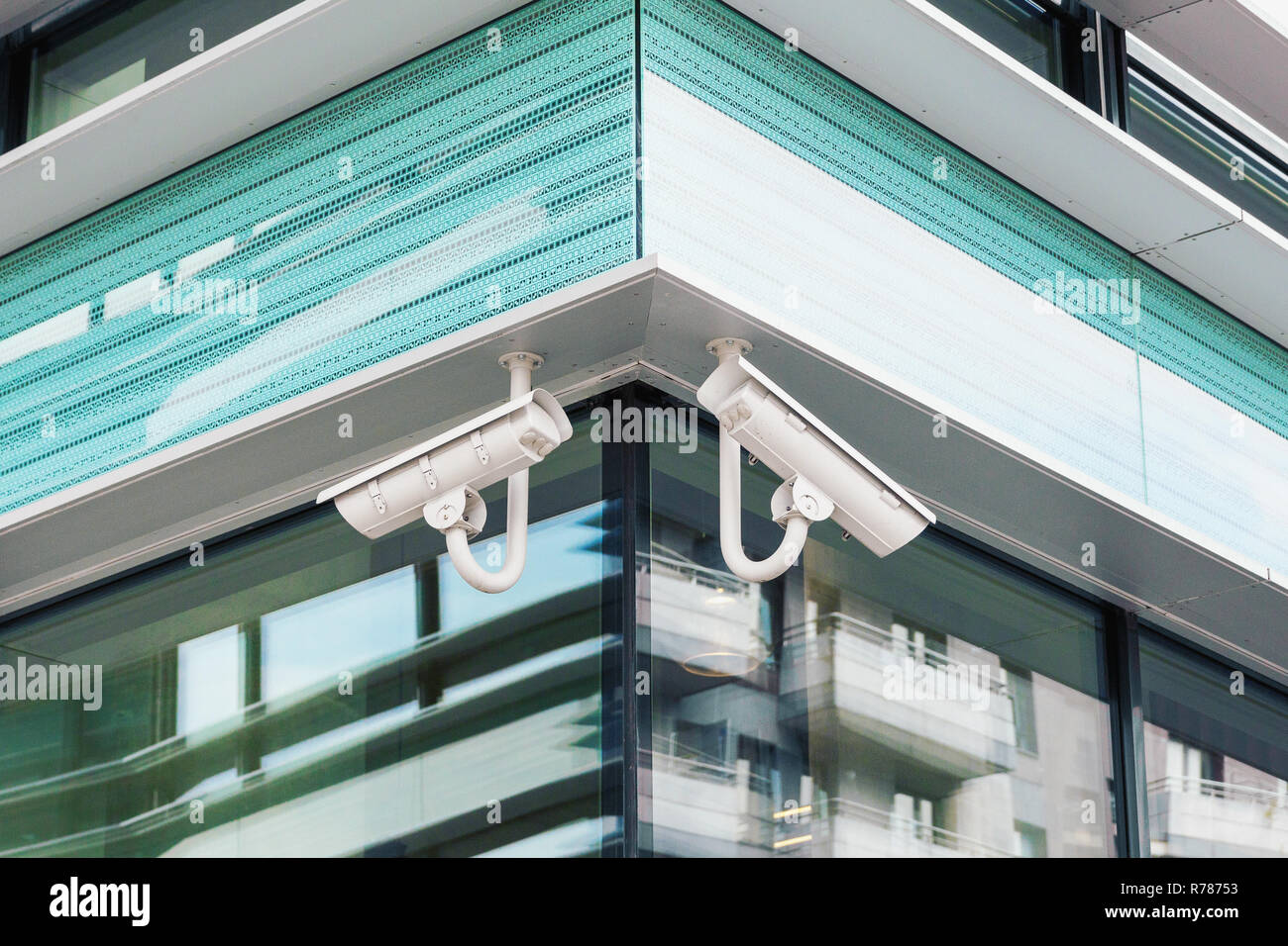 Surveillance camera on glass facade hi-res stock photography and images ...